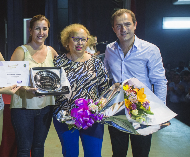 Nelly Ramos homenajeada en la Municipalidad de Campana | La Voz de Zárate